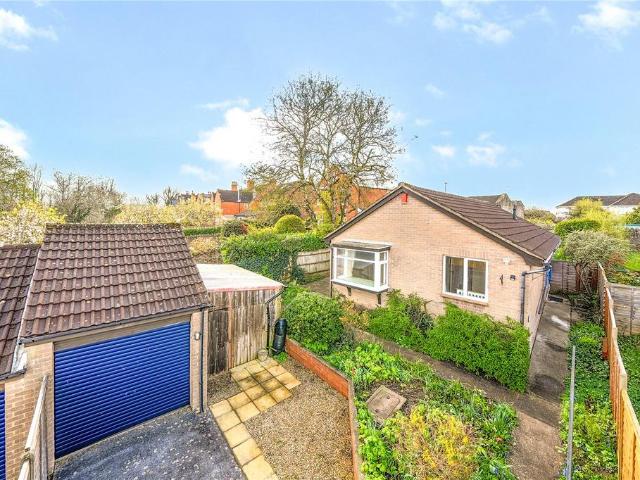 2 bedroom bungalow for sale