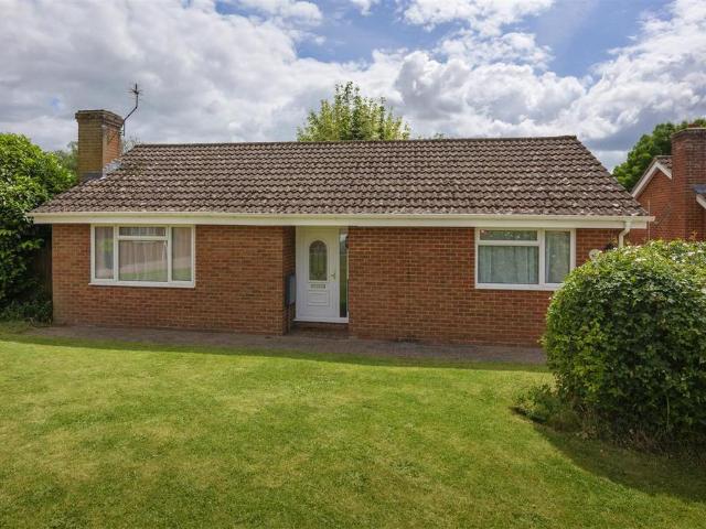 2 bedroom bungalow for sale
