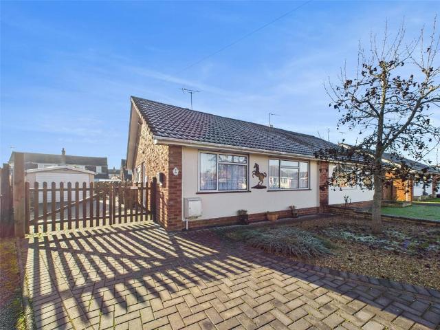 2 bedroom bungalow for sale