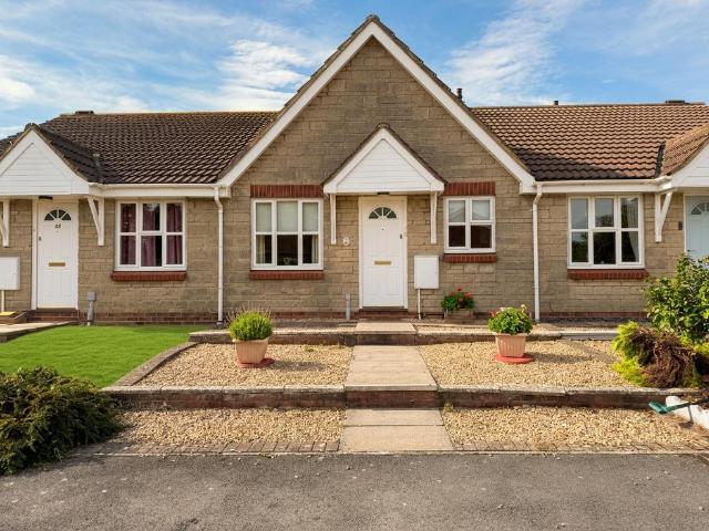 2 bedroom bungalow for sale