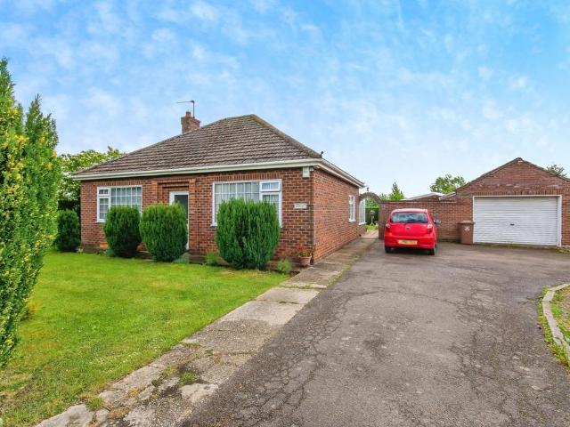 2 bedroom bungalow for sale