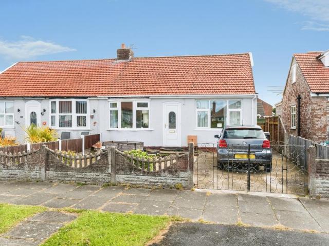 2 bedroom bungalow for sale