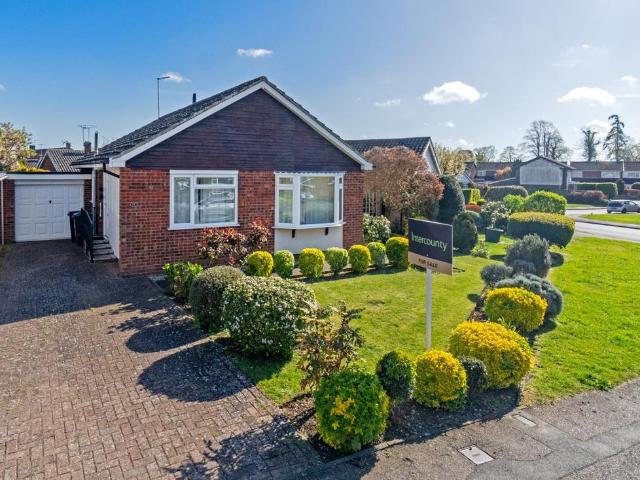 2 bedroom bungalow for sale