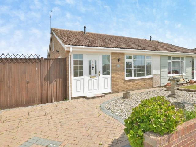 2 bedroom bungalow for sale