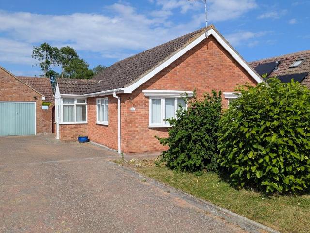 2 bedroom bungalow for sale