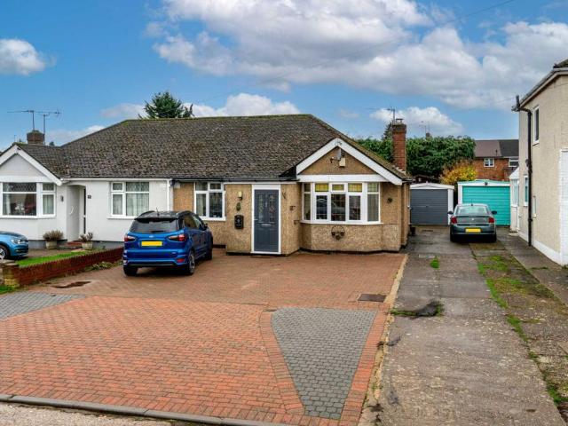 2 bedroom bungalow for sale