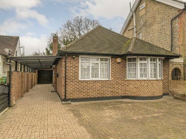2 bedroom bungalow for sale