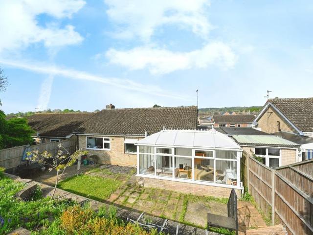 2 bedroom bungalow for sale