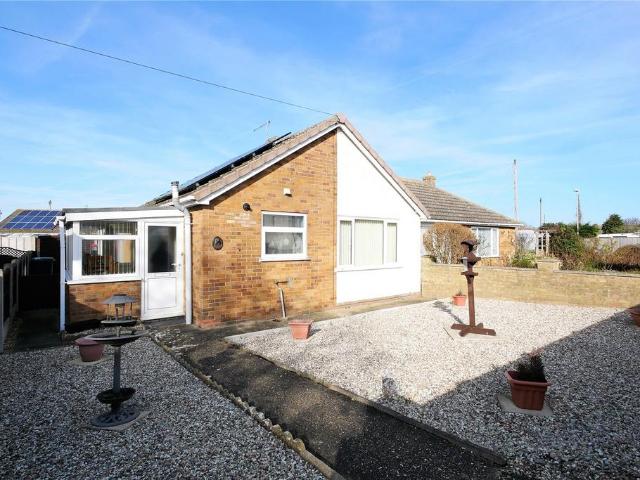 2 bedroom bungalow for sale