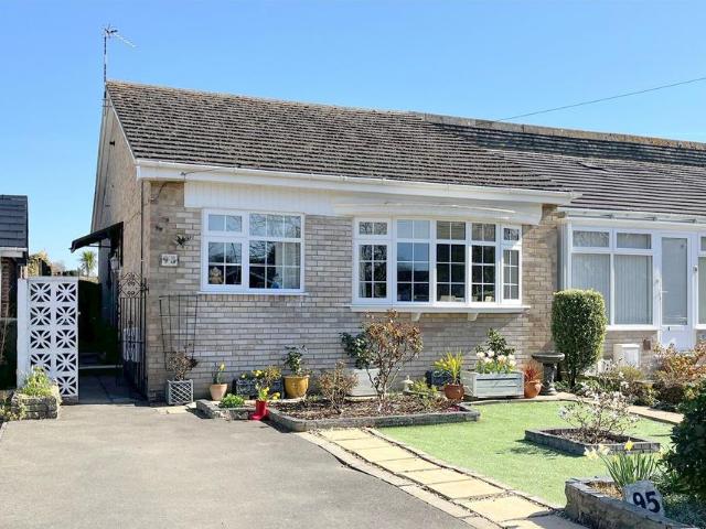 2 bedroom bungalow for sale