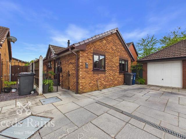 2 bedroom bungalow for sale