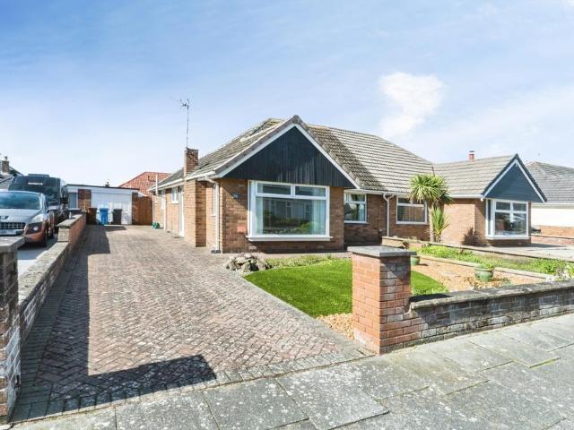 2 bedroom bungalow for sale