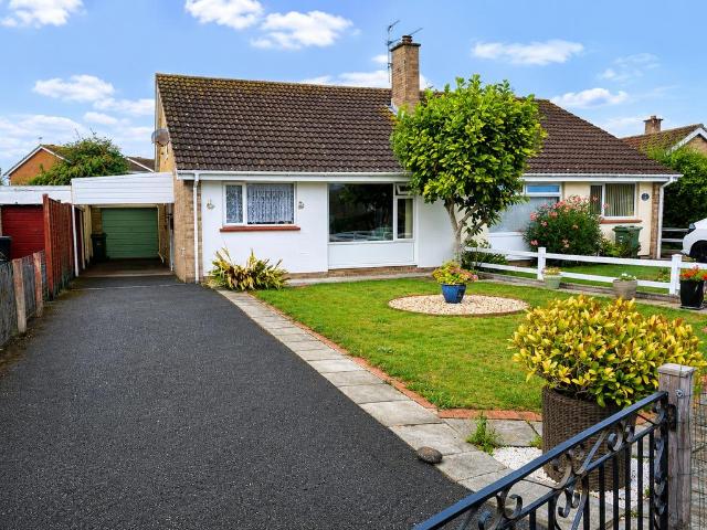 2 bedroom bungalow for sale