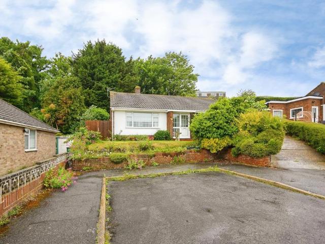 2 bedroom bungalow for sale