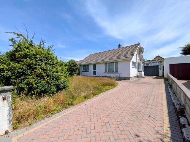 2 bedroom bungalow for sale
