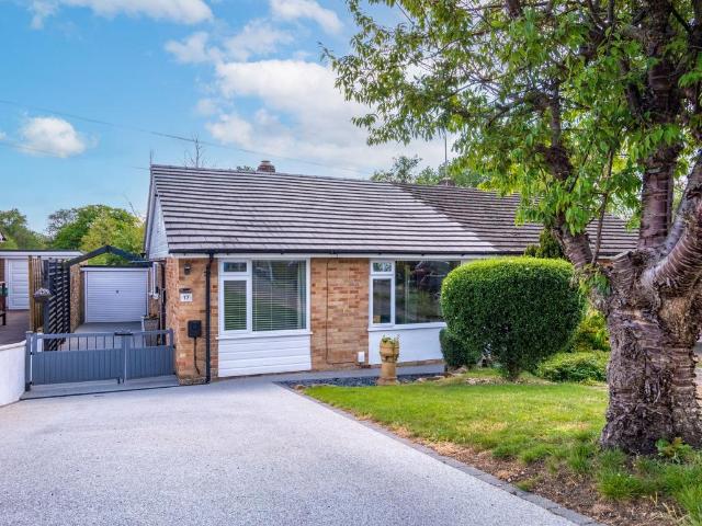 2 bedroom bungalow for sale