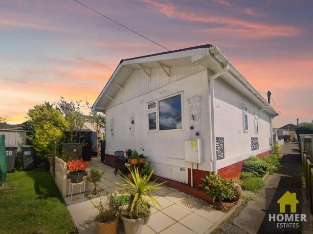 2 bedroom bungalow for sale