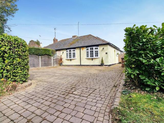 2 bedroom bungalow for sale