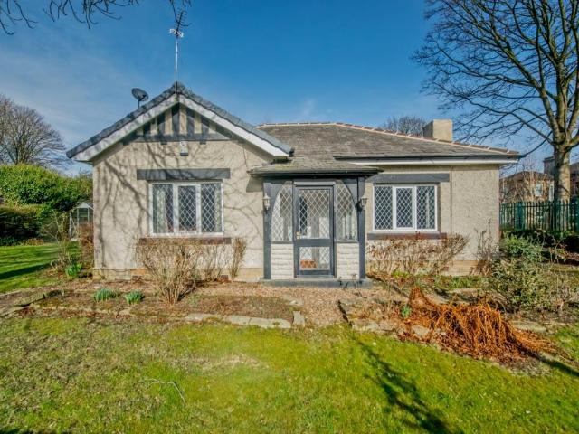 2 bedroom bungalow for sale