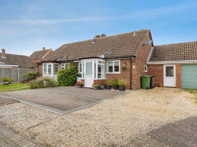 2 bedroom bungalow for sale