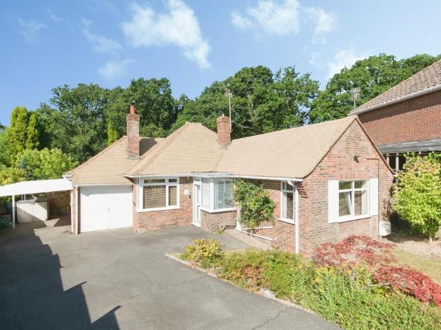 2 bedroom bungalow for sale