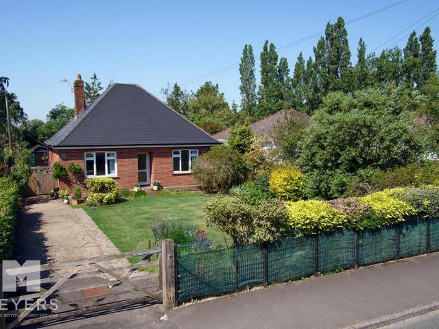 2 bedroom bungalow for sale