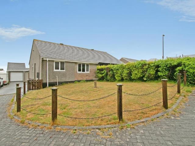2 bedroom bungalow for sale