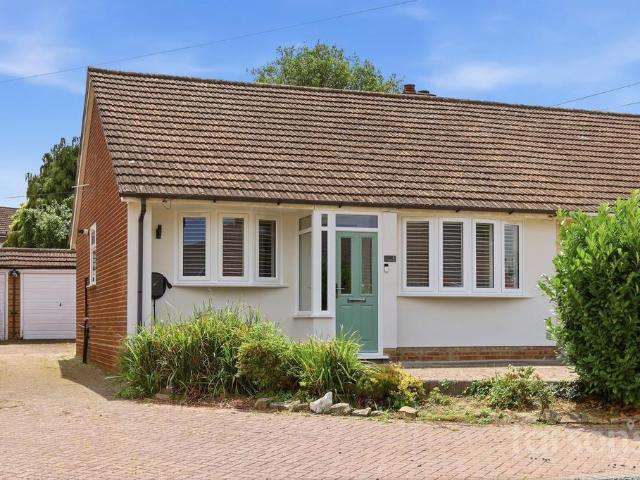 2 bedroom bungalow for sale