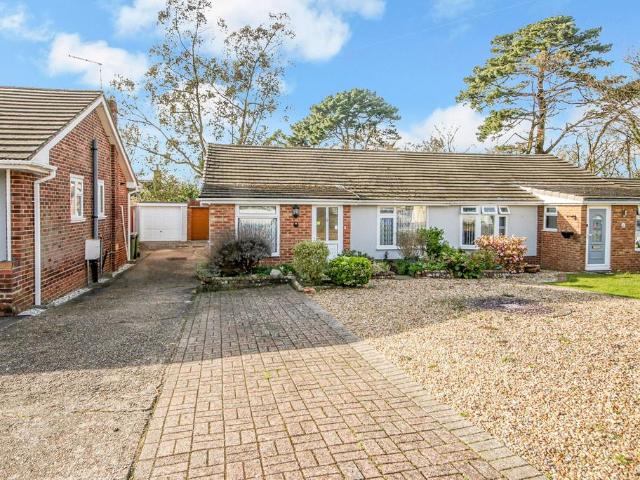2 bedroom bungalow for sale