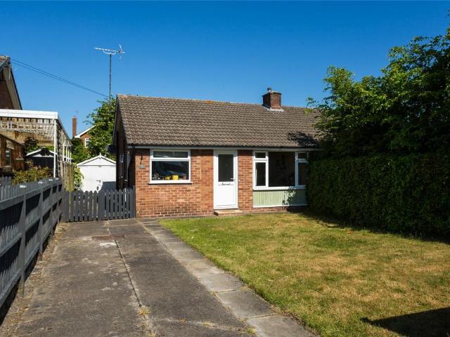 2 bedroom bungalow for sale