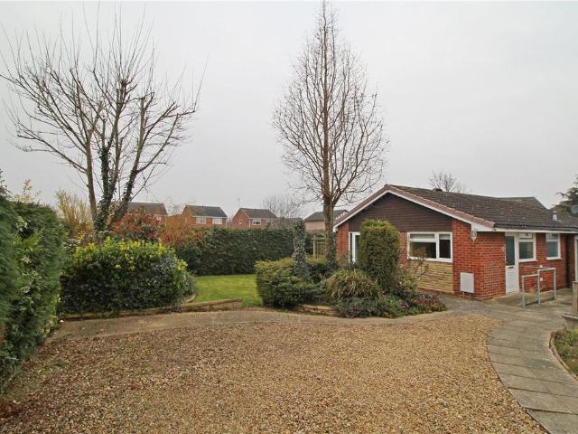 2 bedroom bungalow for sale