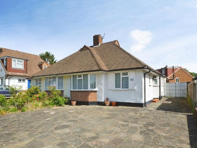 2 bedroom bungalow for sale