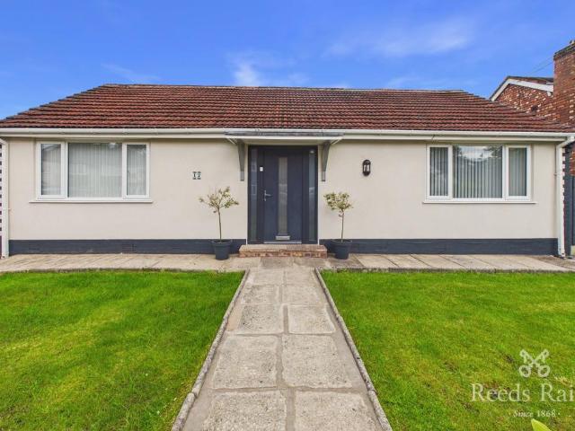 2 bedroom bungalow for sale