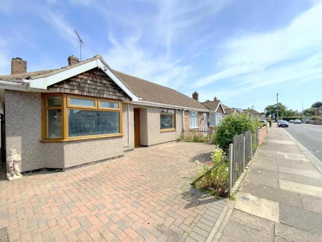 2 bedroom bungalow for sale
