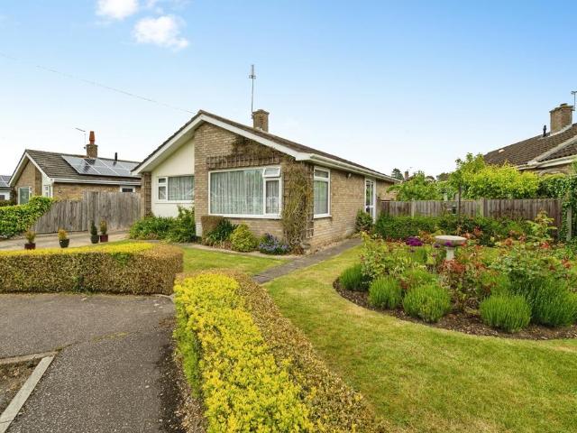 2 bedroom bungalow for sale