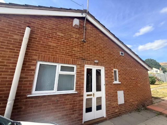 2 bedroom bungalow for sale
