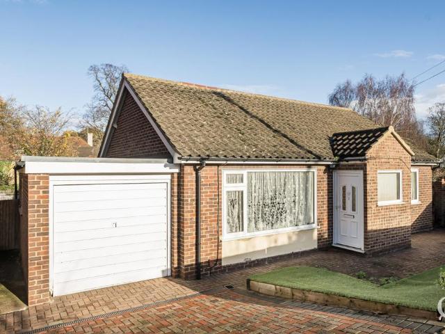 2 bedroom bungalow for sale