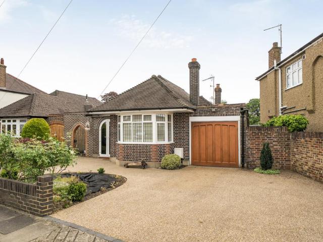 2 bedroom bungalow for sale