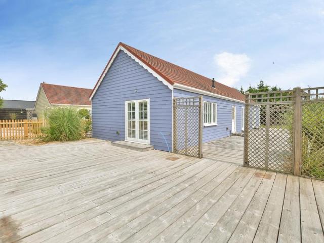 2 bedroom bungalow for sale