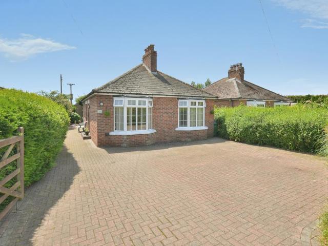 2 bedroom bungalow for sale