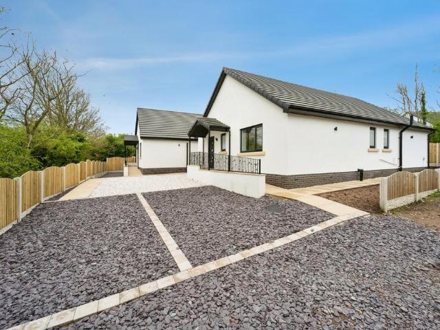 2 bedroom bungalow for sale