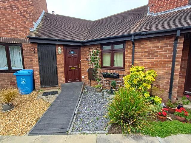 2 bedroom bungalow for sale