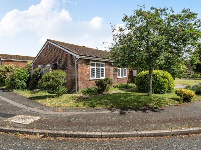 2 bedroom bungalow for sale