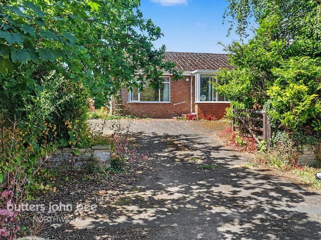 2 bedroom bungalow for sale