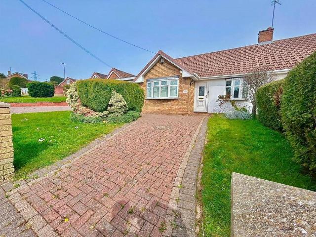 2 bedroom bungalow for sale