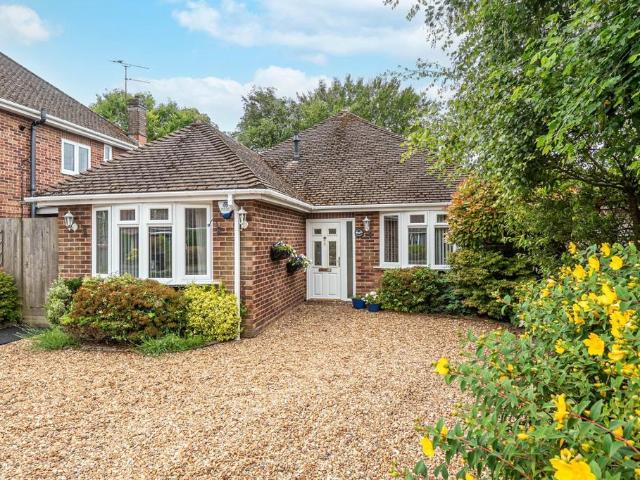 2 bedroom bungalow for sale