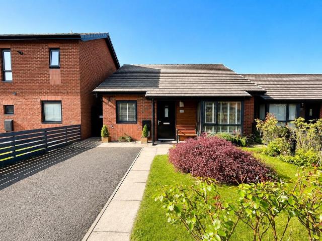 2 bedroom bungalow for sale