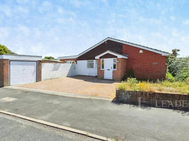 2 bedroom bungalow for sale