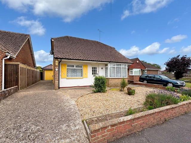2 bedroom bungalow for sale