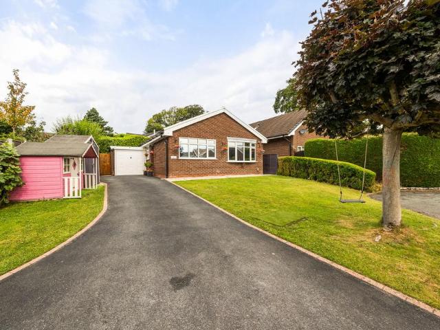 2 bedroom bungalow for sale